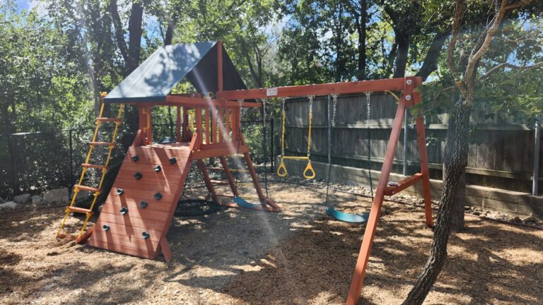 Toucan Playcenter: BYB Tarp | Yellow Wave Slide