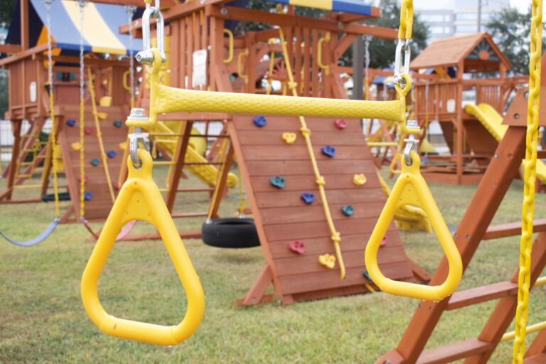 Toucan Playcenter: BYB Tarp | Yellow Wave Slide